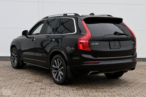Black Volvo XC90 2016 in Kretinga, with an engine capacity of 2.00 L and mileage of 229 thousand km for 16499 €, photo 10 on AUTOMOTO.COM.LV