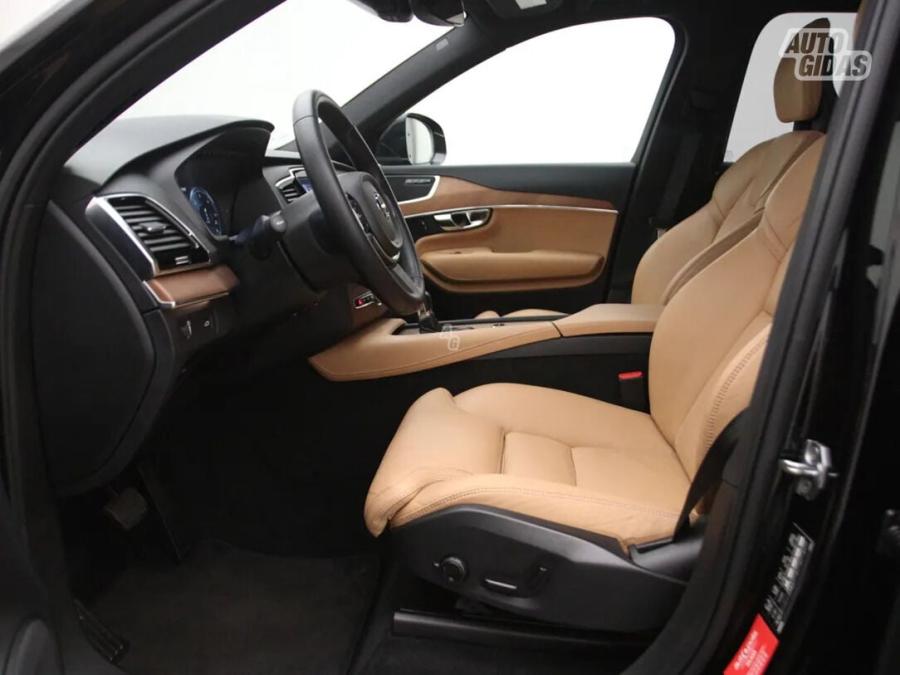 Black Volvo XC90 2016 in Vilnius, with an engine capacity of 2.00 L and mileage of 170 thousand km for 25599 €, photo 5 on AUTOMOTO.COM.LV