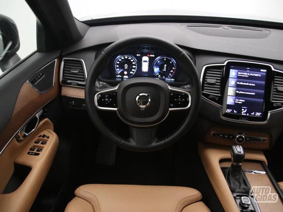 Black Volvo XC90 2016 in Vilnius, with an engine capacity of 2.00 L and mileage of 170 thousand km for 25599 €, photo 19 on AUTOMOTO.COM.LV