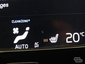 Black Volvo XC90 2016 in Vilnius, with an engine capacity of 2.00 L and mileage of 170 thousand km for 25599 €, photo 32 on AUTOMOTO.COM.LV
