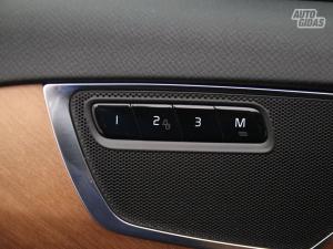 Black Volvo XC90 2016 in Vilnius, with an engine capacity of 2.00 L and mileage of 170 thousand km for 25599 €, photo 35 on AUTOMOTO.COM.LV