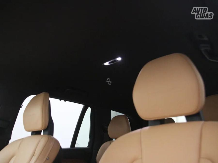 Black Volvo XC90 2016 in Vilnius, with an engine capacity of 2.00 L and mileage of 170 thousand km for 25599 €, photo 37 on AUTOMOTO.COM.LV