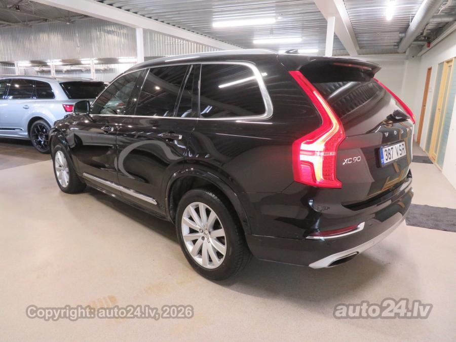 Melns Volvo XC90 2016 Tallina, ar dzinēja tilpumu 2.00 L un nobraukumu 338 tūkst. km par 17500 €, foto 3 vietnē AUTOMOTO.COM.LV