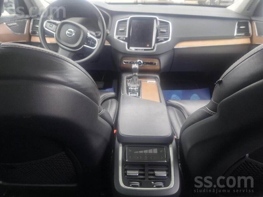 Melns Volvo XC90 2016 Talsi, ar dzinēja tilpumu 2.00 L un nobraukumu 164 tūkst. km par 23800 €, foto 28 vietnē AUTOMOTO.COM.LV