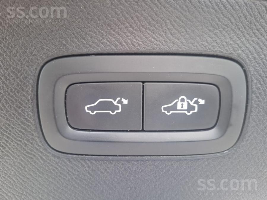 Melns Volvo XC90 2016 Talsi, ar dzinēja tilpumu 2.00 L un nobraukumu 164 tūkst. km par 23800 €, foto 29 vietnē AUTOMOTO.COM.LV