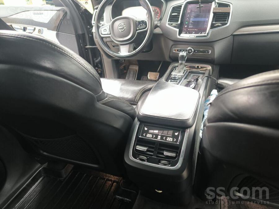 Black Volvo XC90 2016 in Ogre, with an engine capacity of 2.00 L and mileage of 0 thousand km for 17500 €, photo 7 on AUTOMOTO.COM.LV