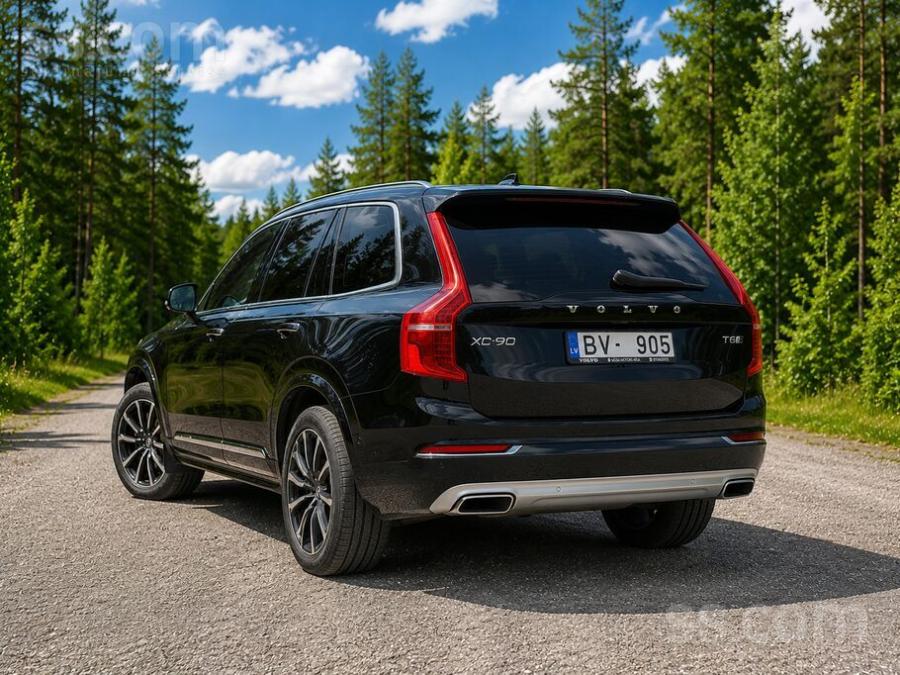 Black Volvo XC90 2016 in Riga, with an engine capacity of 2.00 L and mileage of 195 thousand km for 22000 €, photo 3 on AUTOMOTO.COM.LV