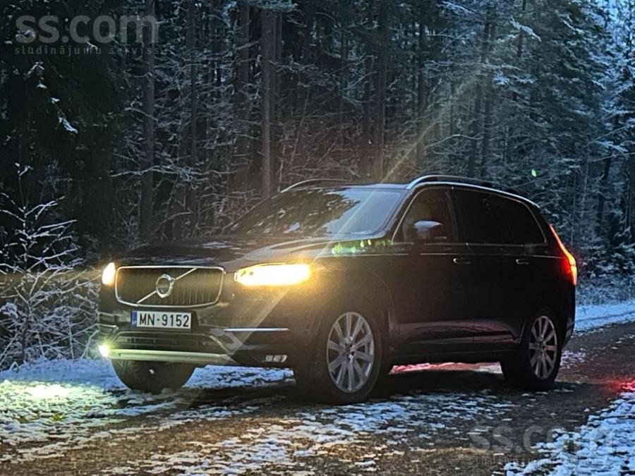 Черный Вольво ХС90 2016 в Рига, объемом двигателя 2.00 л и пробегом 250 тыс. км за 19000 €, фото 1 на AUTOMOTO.COM.LV