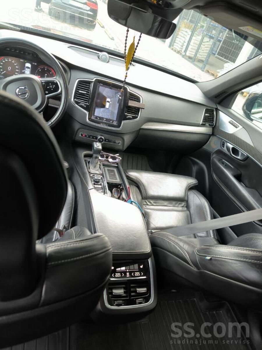 Melns Volvo XC90 2016 Ogre, ar dzinēja tilpumu 2.00 L un nobraukumu 340 tūkst. km par 18995 €, foto 4 vietnē AUTOMOTO.COM.LV