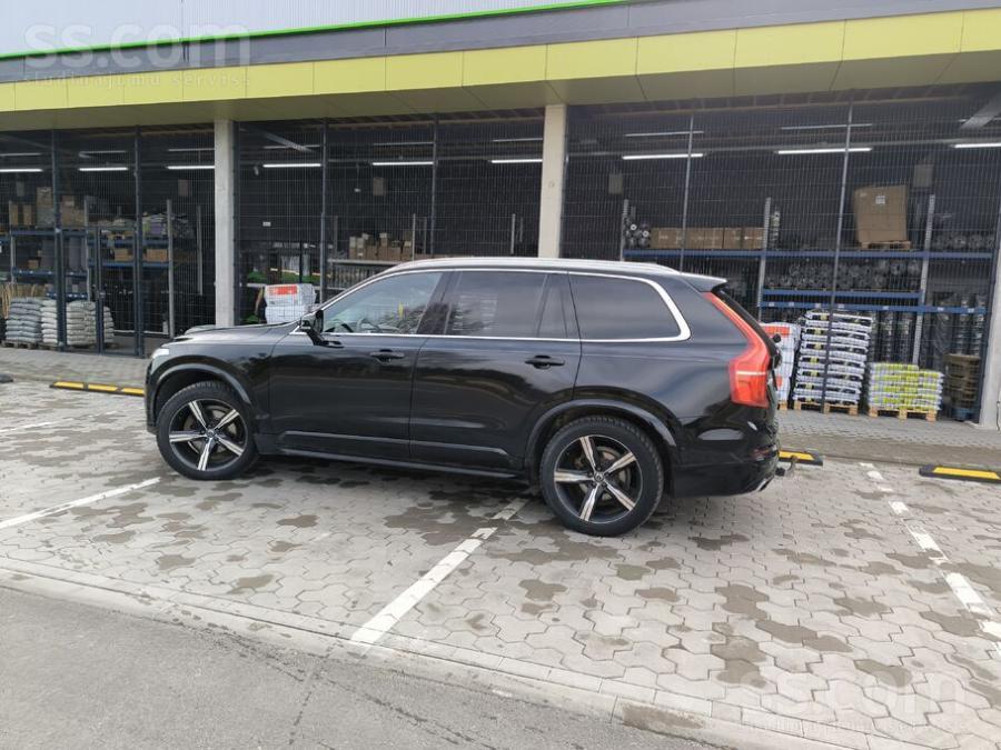 Melns Volvo XC90 2016 Ogre, ar dzinēja tilpumu 2.00 L un nobraukumu 340 tūkst. km par 18995 €, foto 8 vietnē AUTOMOTO.COM.LV