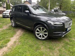 Black Volvo XC90 2016 in Vilnius, with an engine capacity of 2.00 L and mileage of 269 thousand km for 14400 €, photo 5 on AUTOMOTO.COM.LV