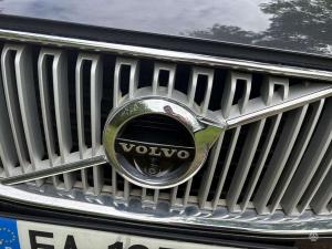 Black Volvo XC90 2016 in Vilnius, with an engine capacity of 2.00 L and mileage of 269 thousand km for 14400 €, photo 10 on AUTOMOTO.COM.LV