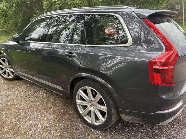 Black Volvo XC90 2016 in Vilnius, with an engine capacity of 2.00 L and mileage of 269 thousand km for 14400 €, photo 10 on AUTOMOTO.COM.LV