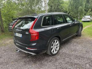 Black Volvo XC90 2016 in Vilnius, with an engine capacity of 2.00 L and mileage of 269 thousand km for 14400 €, photo 15 on AUTOMOTO.COM.LV