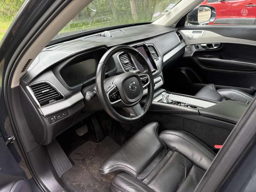 Black Volvo XC90 2016 in Vilnius, with an engine capacity of 2.00 L and mileage of 269 thousand km for 14400 €, photo 17 on AUTOMOTO.COM.LV