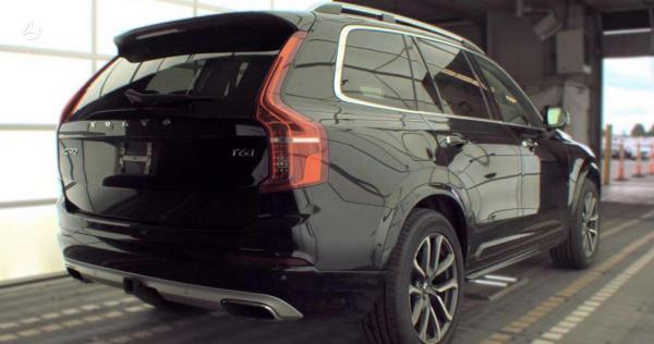 Black Volvo XC90 2016 in Ukmerge, with an engine capacity of 1.97 L and mileage of 245 thousand km for 11900 €, photo 6 on AUTOMOTO.COM.LV