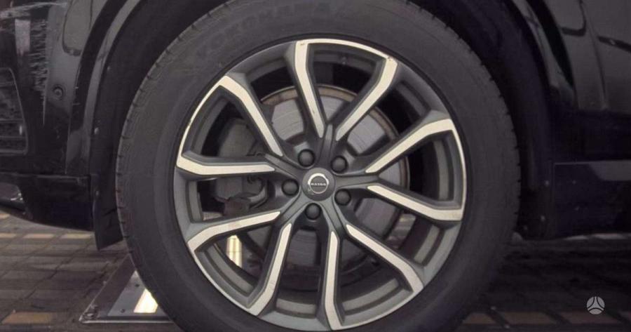 Melns Volvo XC90 2016 Ukmergė, ar dzinēja tilpumu 1.97 L un nobraukumu 245 tūkst. km par 11900 €, foto 11 vietnē AUTOMOTO.COM.LV