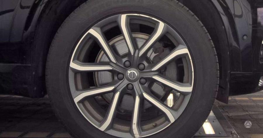 Melns Volvo XC90 2016 Ukmergė, ar dzinēja tilpumu 1.97 L un nobraukumu 245 tūkst. km par 11900 €, foto 12 vietnē AUTOMOTO.COM.LV