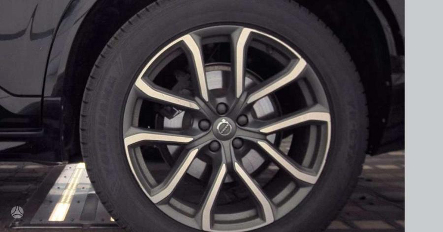 Melns Volvo XC90 2016 Ukmergė, ar dzinēja tilpumu 1.97 L un nobraukumu 245 tūkst. km par 11900 €, foto 14 vietnē AUTOMOTO.COM.LV