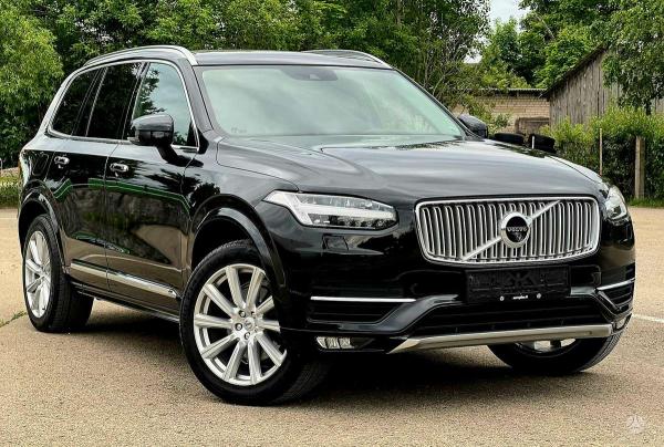 Black Volvo XC90 2016 in Utena, with an engine capacity of 1.97 L and mileage of 278 thousand km for 19850 €, photo 4 on AUTOMOTO.COM.LV