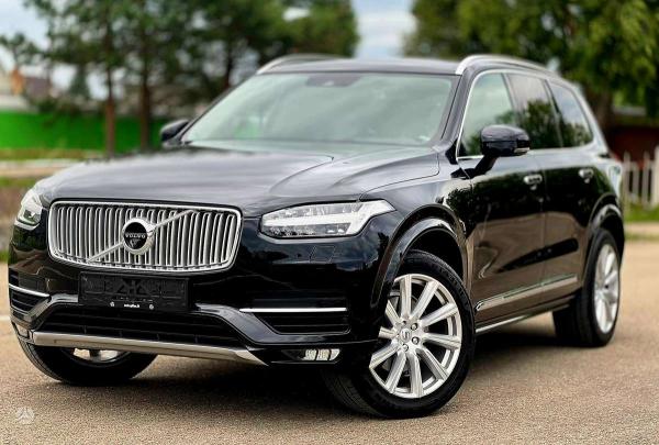 Black Volvo XC90 2016 in Utena, with an engine capacity of 1.97 L and mileage of 278 thousand km for 19850 €, photo 6 on AUTOMOTO.COM.LV