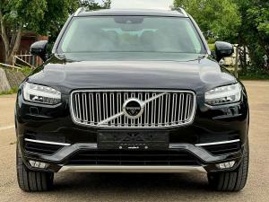 Black Volvo XC90 2016 in Utena, with an engine capacity of 1.97 L and mileage of 278 thousand km for 19850 €, photo 13 on AUTOMOTO.COM.LV