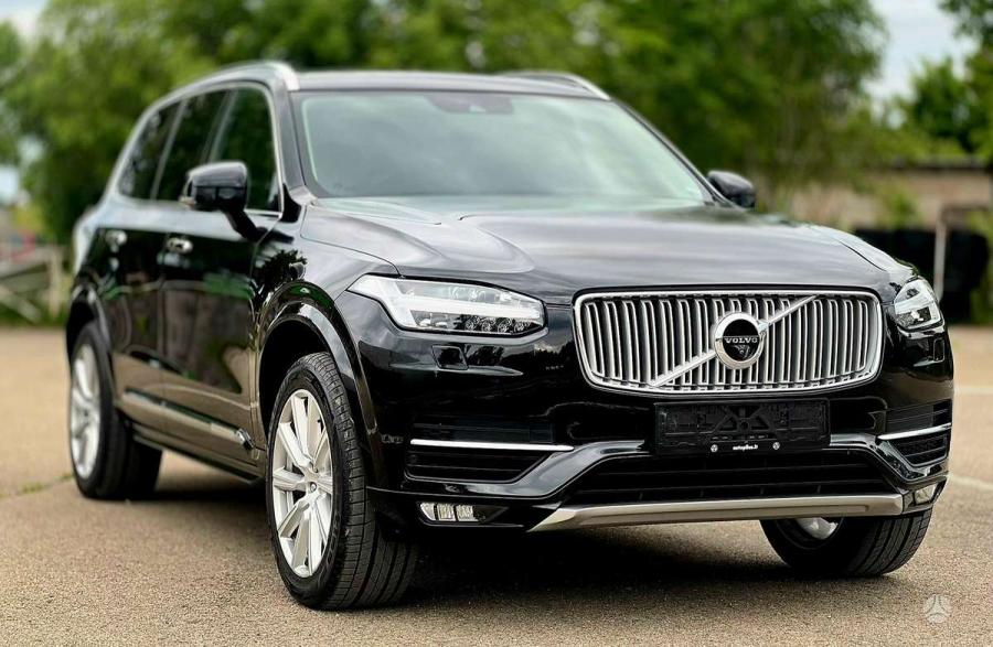 Black Volvo XC90 2016 in Utena, with an engine capacity of 1.97 L and mileage of 278 thousand km for 19850 €, photo 27 on AUTOMOTO.COM.LV