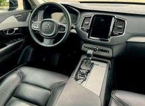 Black Volvo XC90 2016 in Utena, with an engine capacity of 1.97 L and mileage of 278 thousand km for 19850 €, photo 47 on AUTOMOTO.COM.LV