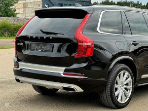 Black Volvo XC90 2016 in Utena, with an engine capacity of 1.97 L and mileage of 278 thousand km for 19850 €, photo 56 on AUTOMOTO.COM.LV