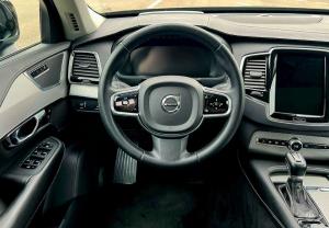 Black Volvo XC90 2016 in Utena, with an engine capacity of 1.97 L and mileage of 278 thousand km for 19850 €, photo 57 on AUTOMOTO.COM.LV