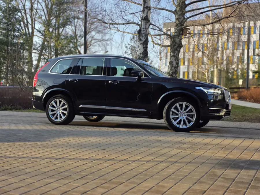 Melns Volvo XC90 2016 Rīga, ar dzinēja tilpumu 2.00 L un nobraukumu 268 tūkst. km par 22990 €, foto 3 vietnē AUTOMOTO.COM.LV