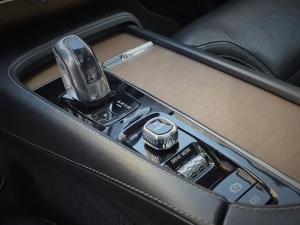Melns Volvo XC90 2016 Rīga, ar dzinēja tilpumu 2.00 L un nobraukumu 268 tūkst. km par 22990 €, foto 20 vietnē AUTOMOTO.COM.LV