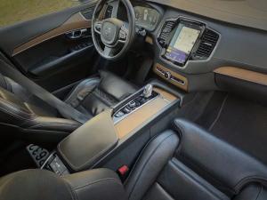 Melns Volvo XC90 2016 Rīga, ar dzinēja tilpumu 2.00 L un nobraukumu 268 tūkst. km par 22990 €, foto 26 vietnē AUTOMOTO.COM.LV