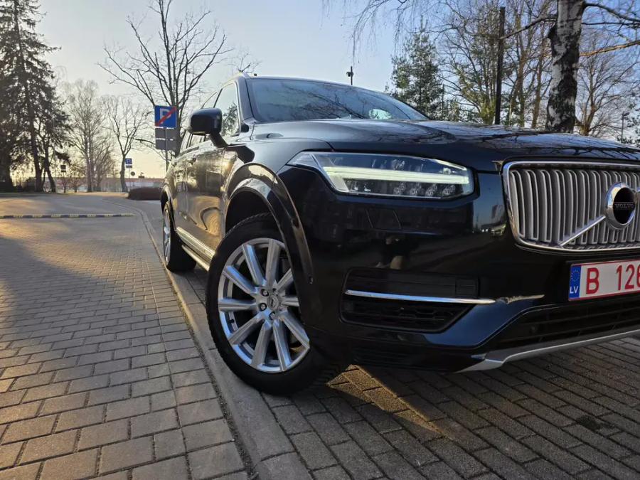 Melns Volvo XC90 2016 Rīga, ar dzinēja tilpumu 2.00 L un nobraukumu 268 tūkst. km par 22990 €, foto 43 vietnē AUTOMOTO.COM.LV