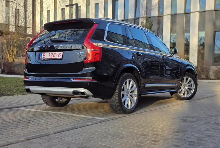 Melns Volvo XC90 2016 Rīga, ar dzinēja tilpumu 2.00 L un nobraukumu 268 tūkst. km par 22990 €, foto 44 vietnē AUTOMOTO.COM.LV
