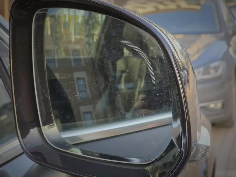 Melns Volvo XC90 2016 Rīga, ar dzinēja tilpumu 2.00 L un nobraukumu 268 tūkst. km par 22990 €, foto 53 vietnē AUTOMOTO.COM.LV
