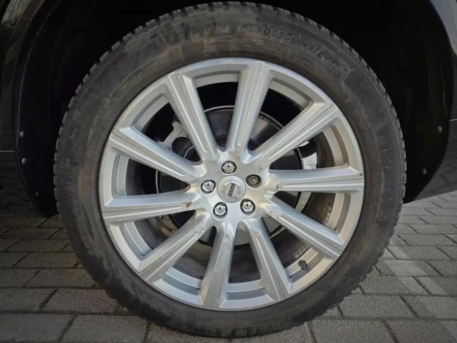Melns Volvo XC90 2016 Rīga, ar dzinēja tilpumu 2.00 L un nobraukumu 268 tūkst. km par 22990 €, foto 55 vietnē AUTOMOTO.COM.LV