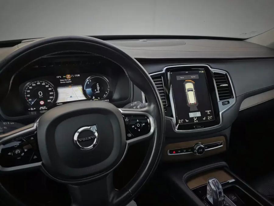 Melns Volvo XC90 2016 Rīga, ar dzinēja tilpumu 2.00 L un nobraukumu 268 tūkst. km par 22990 €, foto 56 vietnē AUTOMOTO.COM.LV