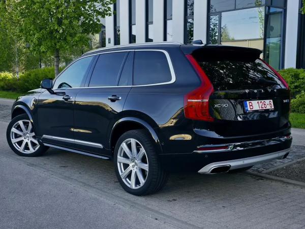 Melns Volvo XC90 2016 Rīga, ar dzinēja tilpumu 2.00 L un nobraukumu 317 tūkst. km par 21950 €, foto 1 vietnē AUTOMOTO.COM.LV