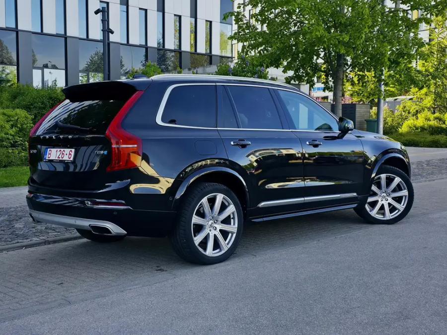 Black Volvo XC90 2016 in Riga, with an engine capacity of 2.00 L and mileage of 317 thousand km for 21950 €, photo 10 on AUTOMOTO.COM.LV