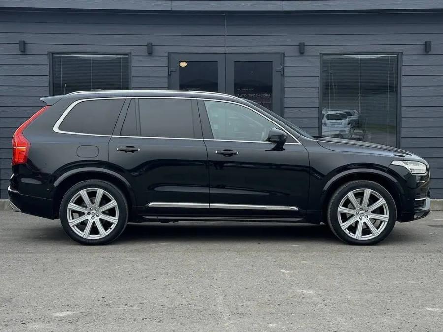 Black Volvo XC90 2016 in Jelgava, with an engine capacity of 2.00 L and mileage of 210 thousand km for 24450 €, photo 6 on AUTOMOTO.COM.LV