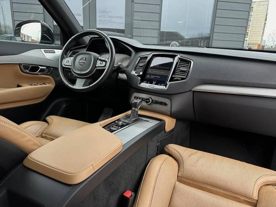 Black Volvo XC90 2016 in Jelgava, with an engine capacity of 2.00 L and mileage of 210 thousand km for 24450 €, photo 7 on AUTOMOTO.COM.LV