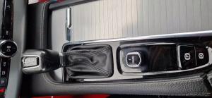 Melns Volvo XC90 2016 Daugavpils, ar dzinēja tilpumu 2.00 L un nobraukumu 239 tūkst. km par 20350 €, foto 18 vietnē AUTOMOTO.COM.LV