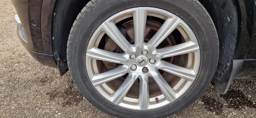 Melns Volvo XC90 2016 Daugavpils, ar dzinēja tilpumu 2.00 L un nobraukumu 239 tūkst. km par 20350 €, foto 32 vietnē AUTOMOTO.COM.LV