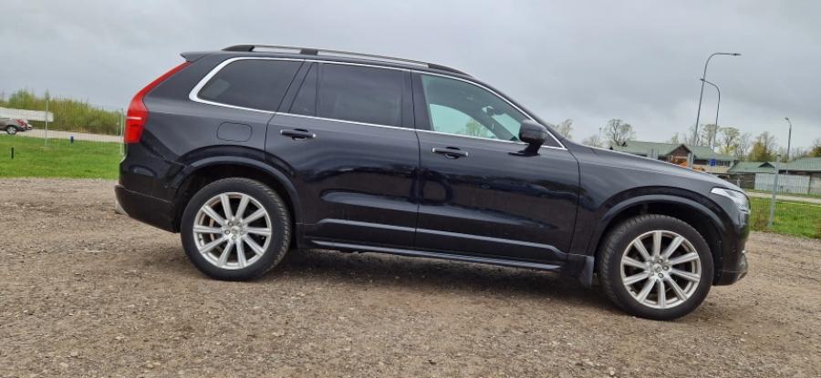 Black Volvo XC90 2016 in Riga, with an engine capacity of 2.00 L and mileage of 239 thousand km for 23350 €, photo 7 on AUTOMOTO.COM.LV