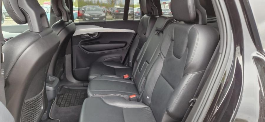 Black Volvo XC90 2016 in Riga, with an engine capacity of 2.00 L and mileage of 239 thousand km for 23350 €, photo 20 on AUTOMOTO.COM.LV