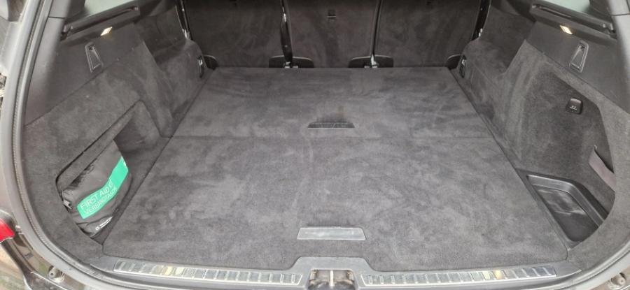 Black Volvo XC90 2016 in Riga, with an engine capacity of 2.00 L and mileage of 239 thousand km for 23350 €, photo 25 on AUTOMOTO.COM.LV