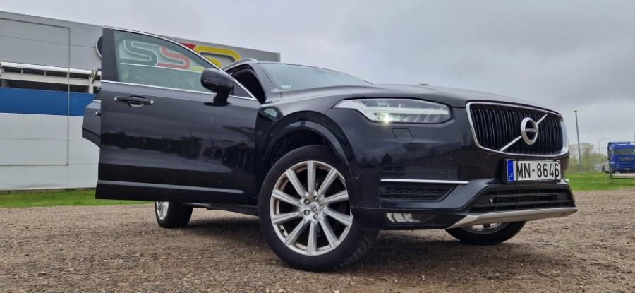 Black Volvo XC90 2016 in Riga, with an engine capacity of 2.00 L and mileage of 239 thousand km for 23350 €, photo 35 on AUTOMOTO.COM.LV