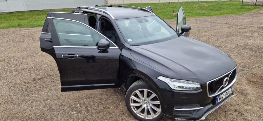 Black Volvo XC90 2016 in Riga, with an engine capacity of 2.00 L and mileage of 239 thousand km for 23350 €, photo 38 on AUTOMOTO.COM.LV