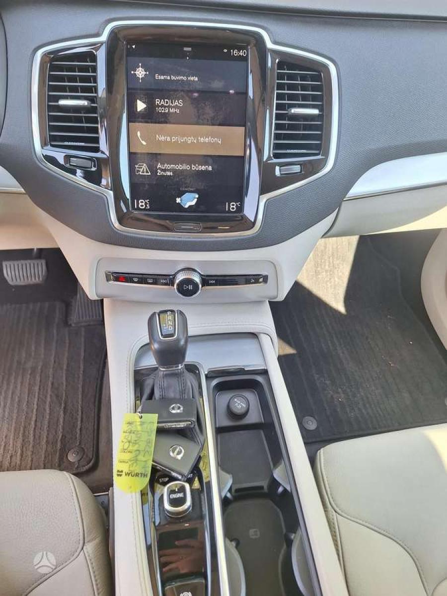 Black Volvo XC90 2016 in Kaunas, with an engine capacity of 1.97 L and mileage of 181 thousand km for 19500 €, photo 17 on AUTOMOTO.COM.LV